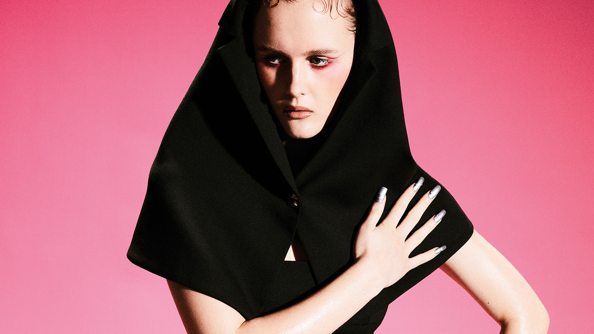A BODY CALLS, A GARMENT RESPONDS | Tomorrow